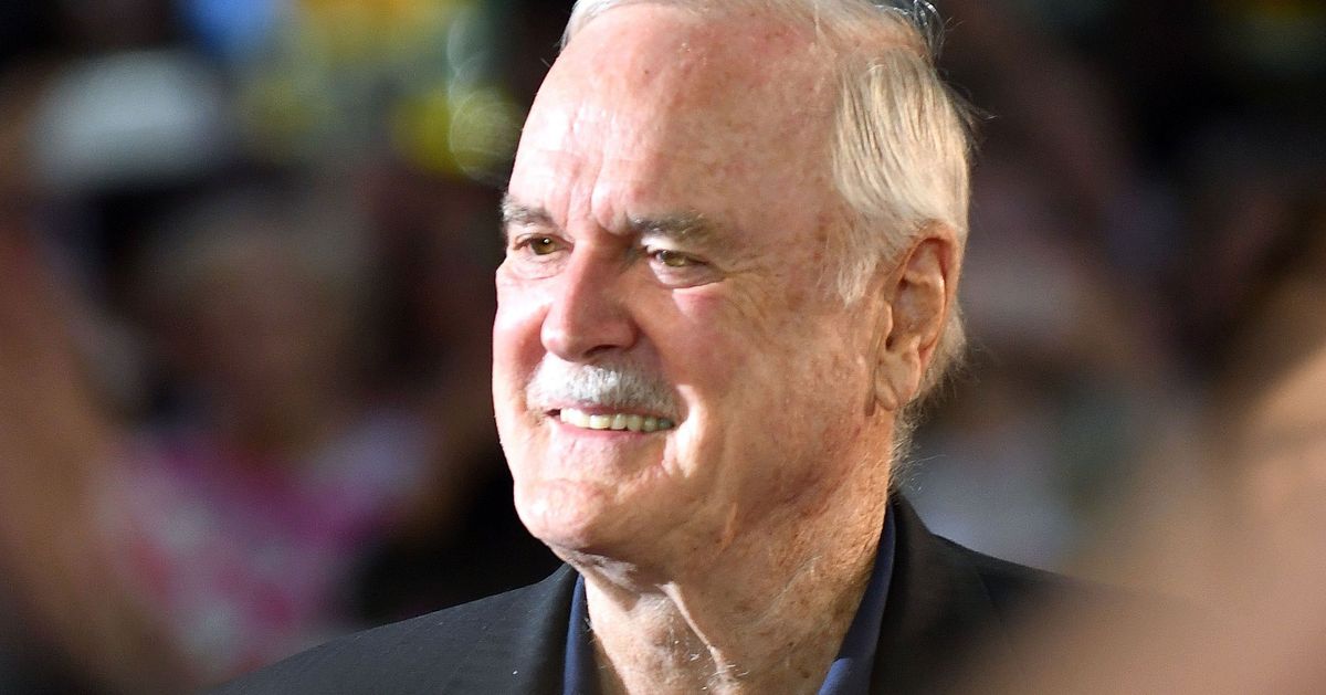 John Cleese on the Enduring Influence of The Goon Show – THE HOBBLEDEHOY