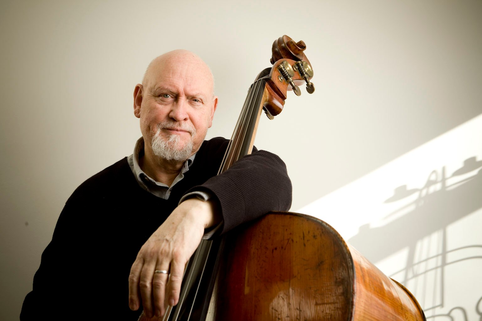 Musician Danny Thompson dies at 86 – THE HOBBLEDEHOY